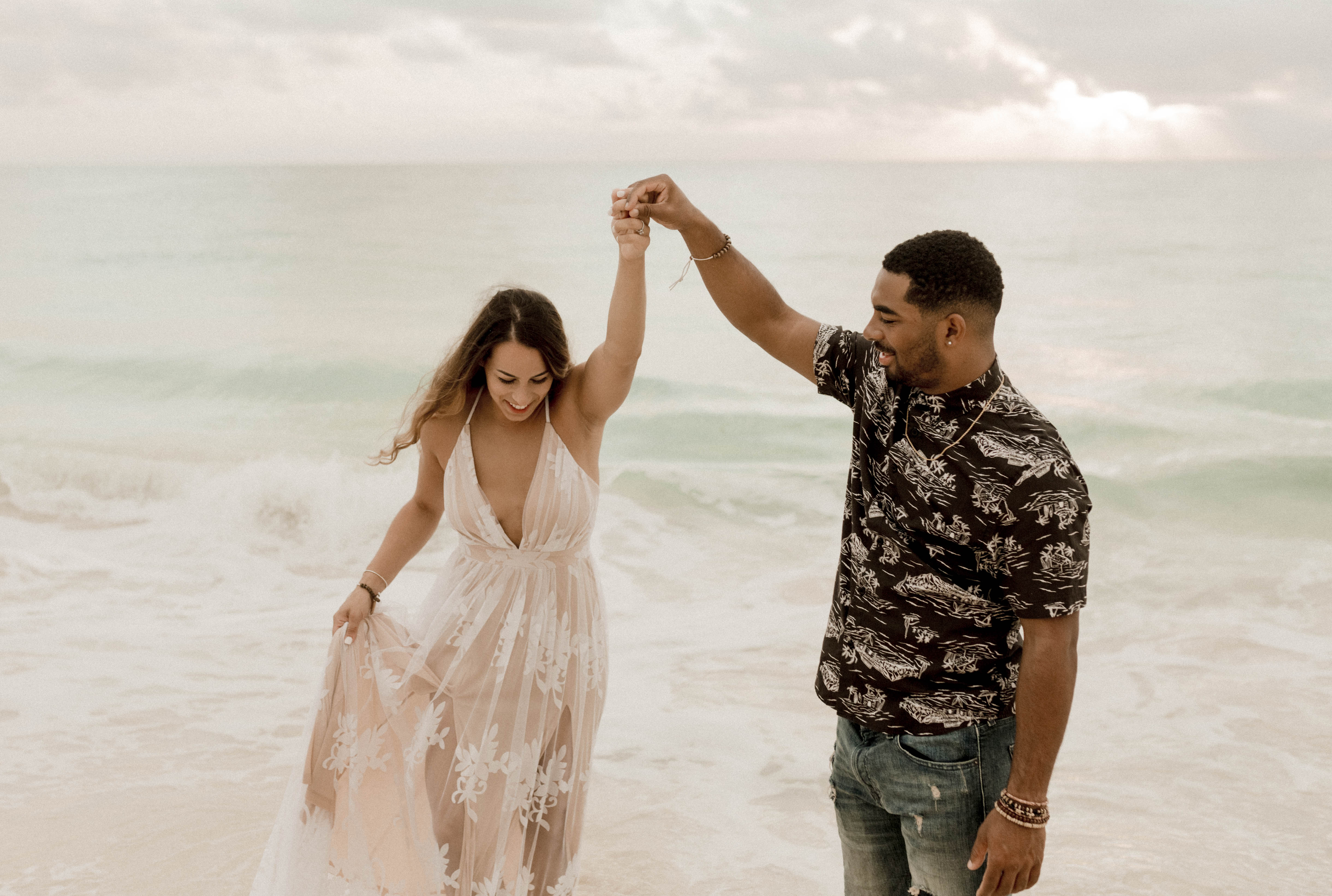 Alyssa & Ralf - Moody Water Session In Cancun, Mexico ...