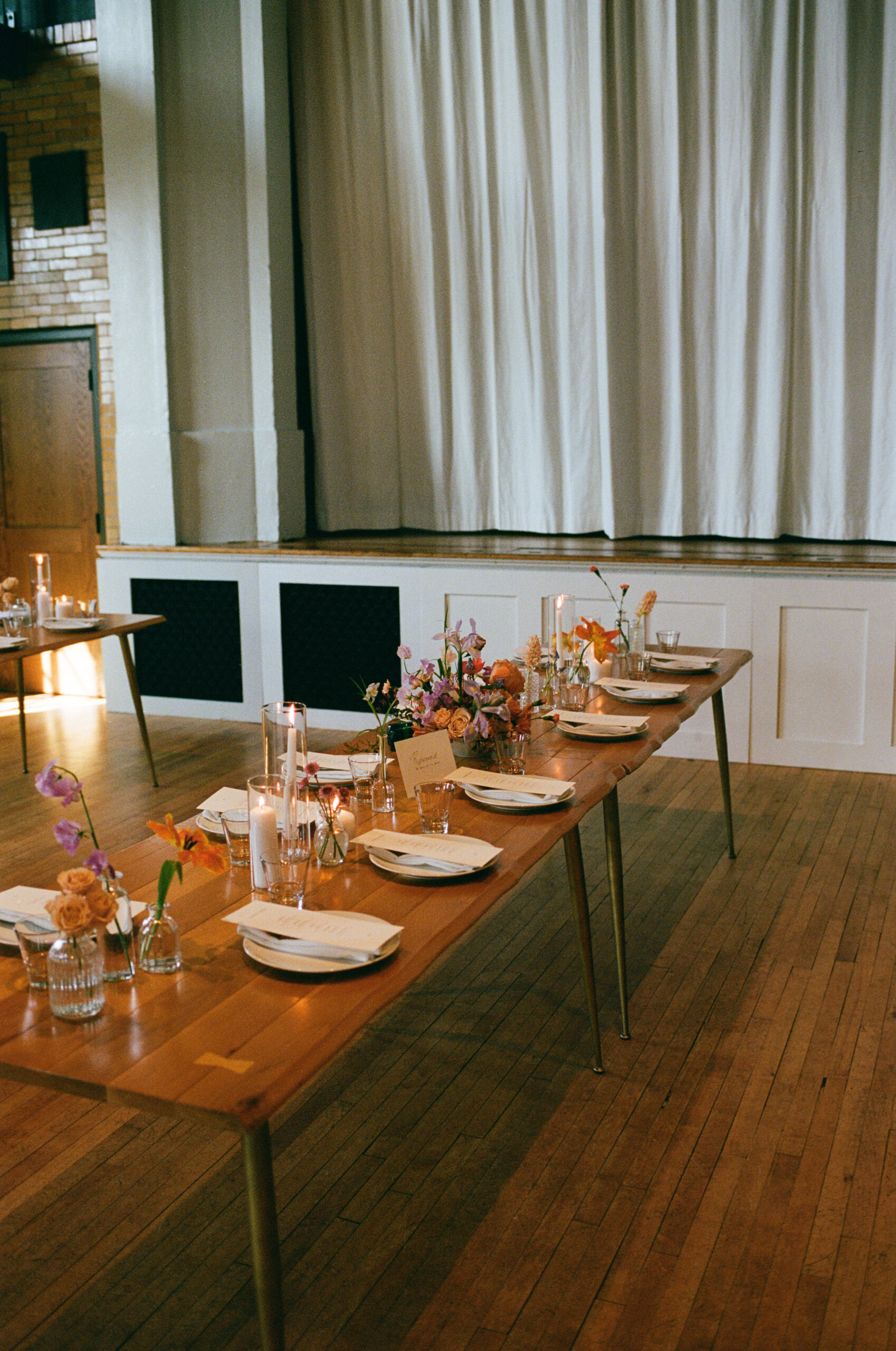 Carly & Tobin - 35mm Film Modern Spring Wedding In Chattanooga ...